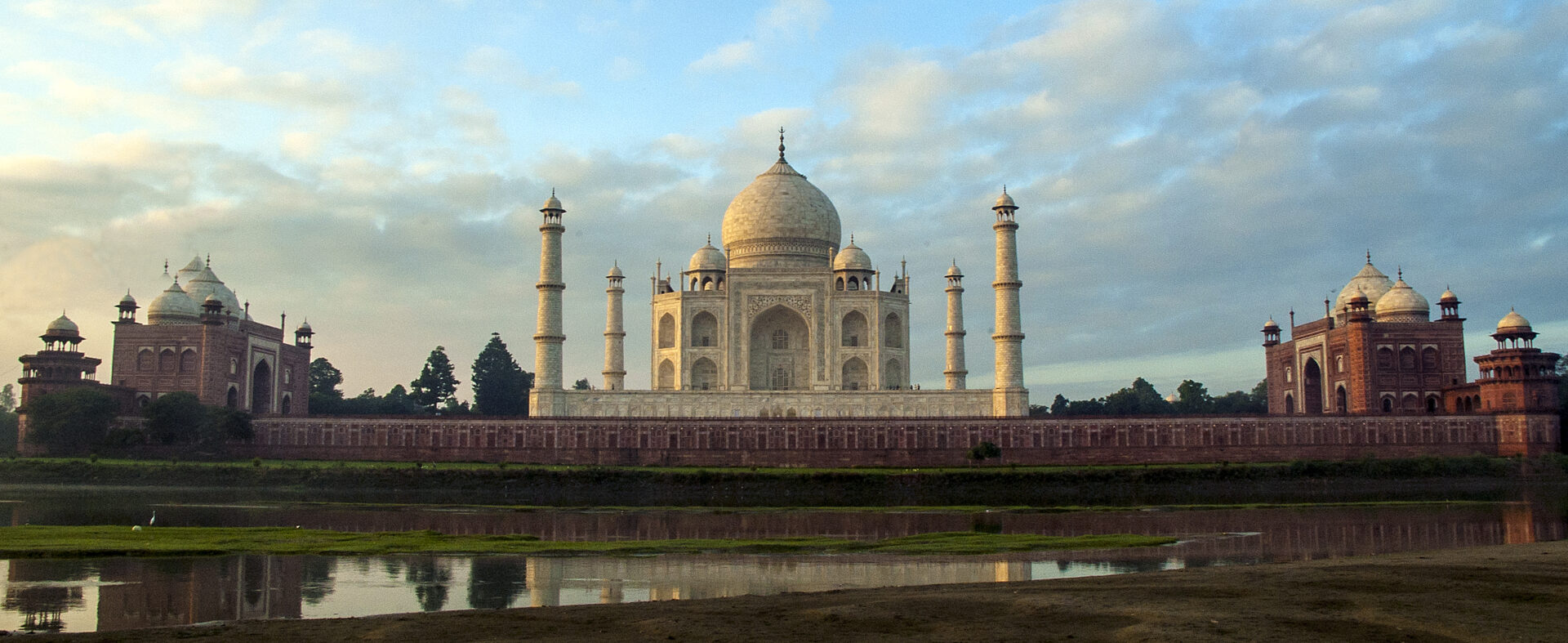 Taj Mahal: A Masterpiece of Iranian Architecture
